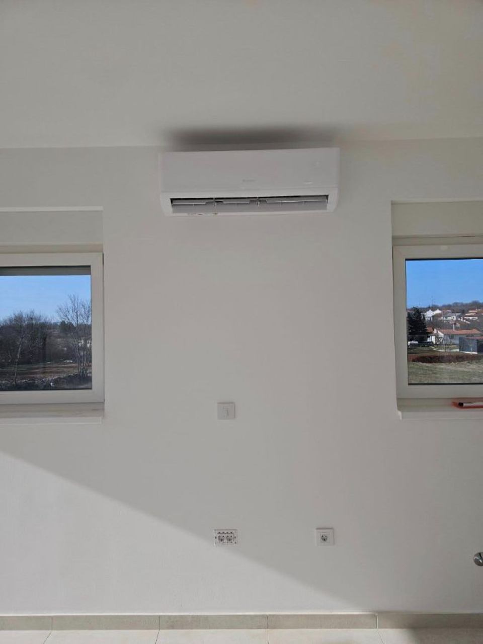 Elektromaterijal, led trake, klima uređaji, salon rasvjete, trgovina ...