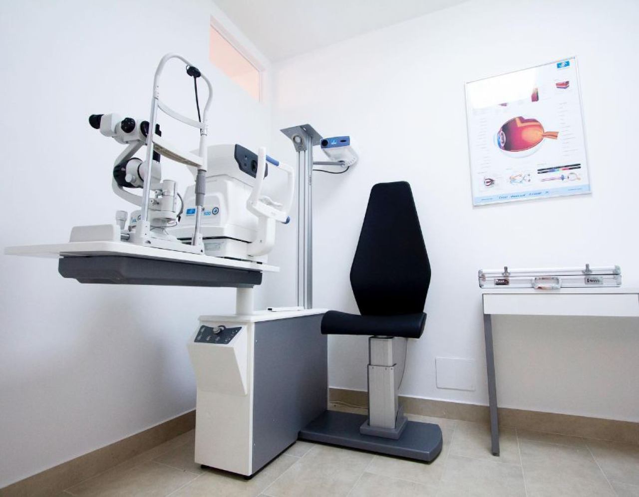 Besplatna kontrola vida, kontaktne leće, sunčane, dioptrijske, naočale ...