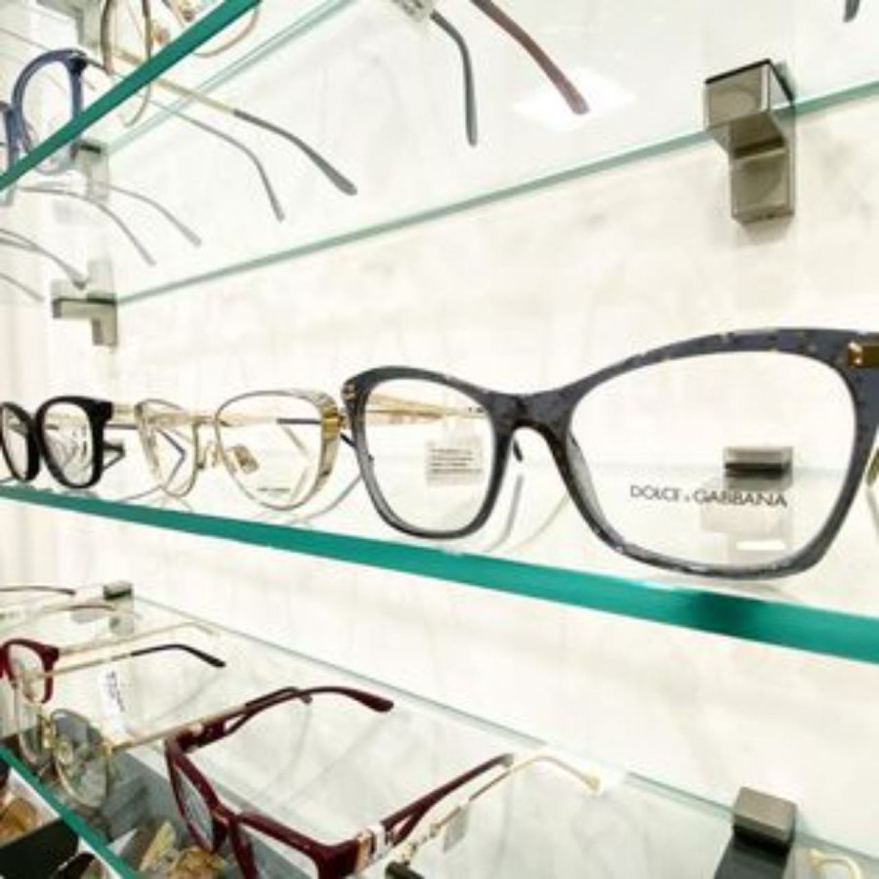 Besplatna kontrola vida, kontaktne leće, sunčane, dioptrijske, naočale ...