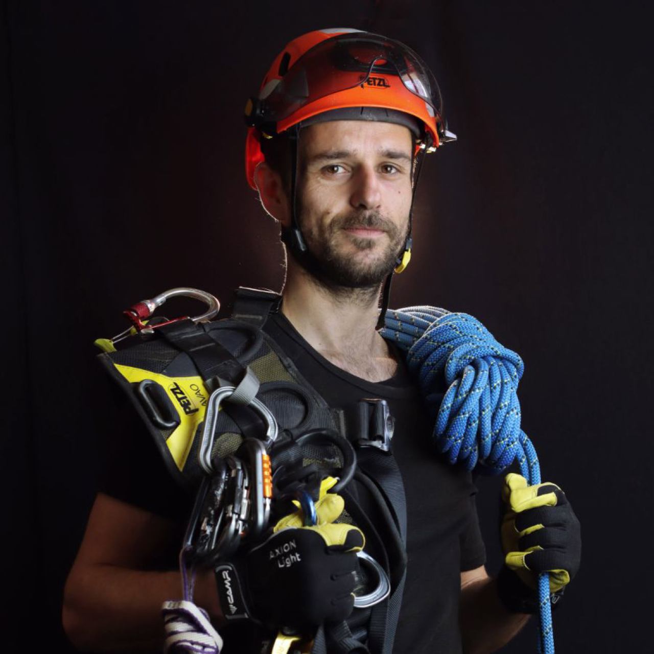 Rušenje drveća, sanacija dimnjaka, montaža klupčica | VISINSKI RADOVI C4L